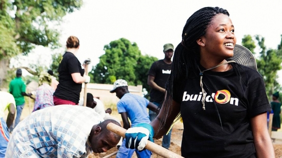 Donate to Movement Builders