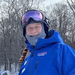 Brian Holub's fundraising page for New England Disabled Sports